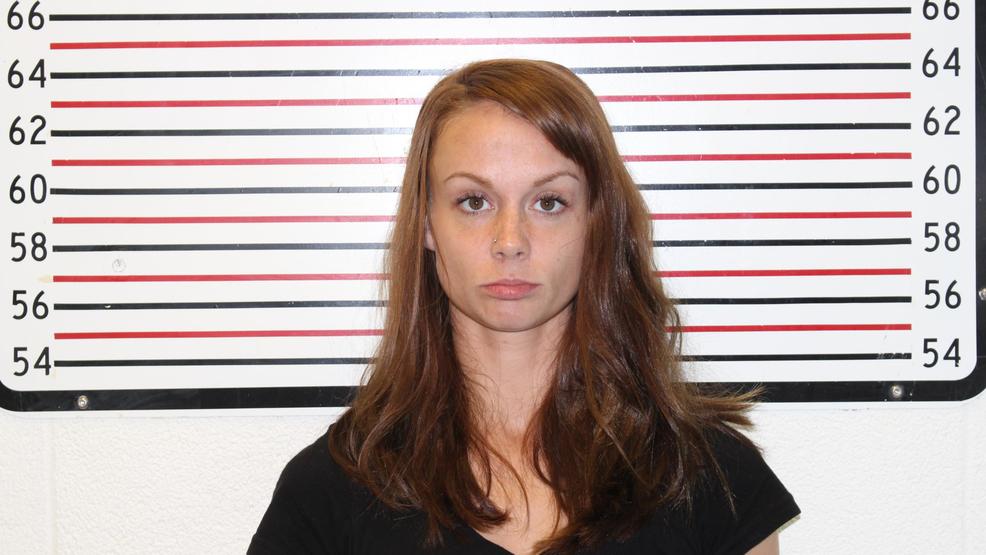 Astoria police: Woman arrested on assault charges, accused of stabbing ... Astoria police: Woman arrested on assault charges, accused of stabbing ...