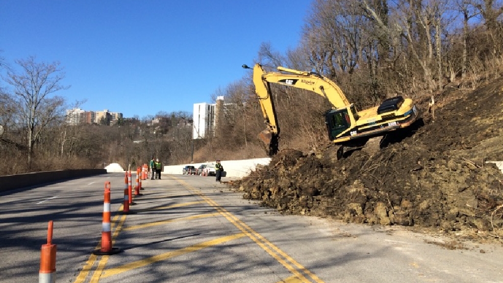 Columbia Parkway reopens after dirt removal | WKRC