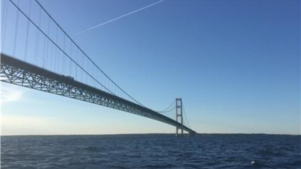 Mackinac Bridge reopens after closing due to falling ice | WWMT