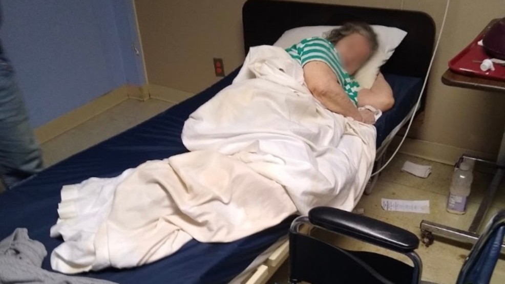 Family says dementia patient left in disgusting conditions at nursing ...